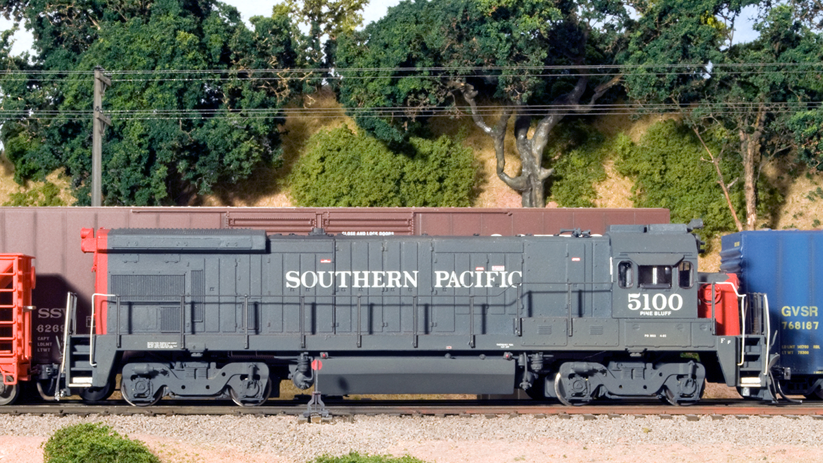 HO Kitbashed B23-7 - TSG Multimedia