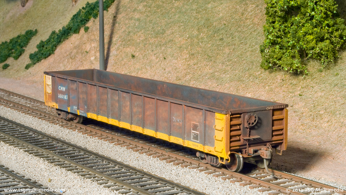 HO Roundhouse 52' Mill Gondola, CNW 350187 - TSG Multimedia
